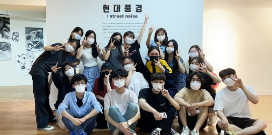 [전시리뷰]‘Young Artist Group 6F’ 창립전…현대풍경 해체와 재결합으로 새 희망만들기 '울림’