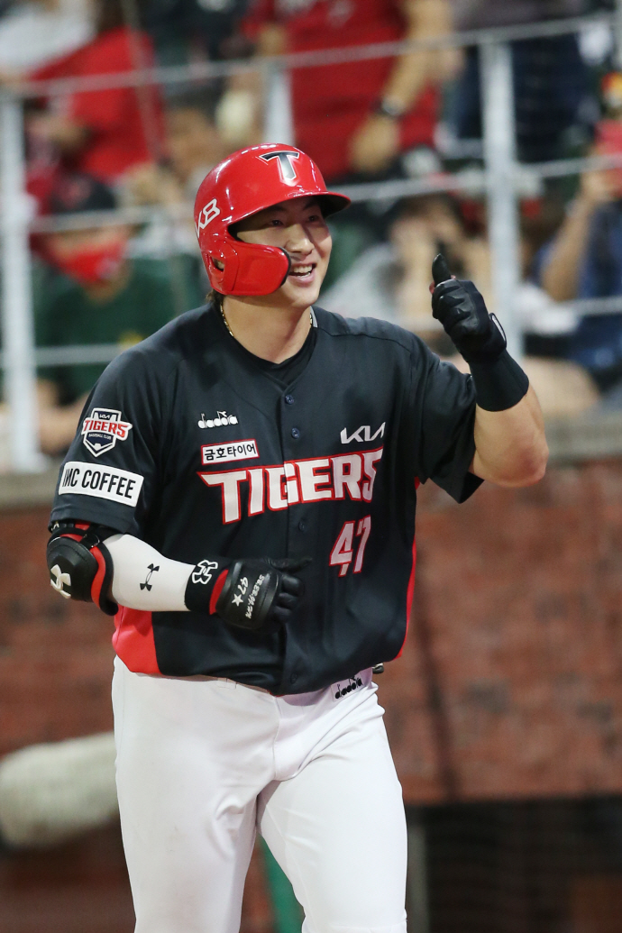 [프로야구] ‘나성범 만루포’ KIA, SSG 꺾고 5할 승률