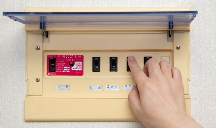 출근 시간 광주 상무지구 일부 아파트·상가 정전