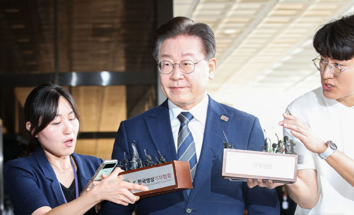 이재명 ‘백현동 특혜 의혹 검찰 조사 13시간 반 만에 종료 종합