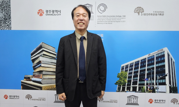 김호균 신임 5·18민주화운동기록관장 "5·18이 비극을 넘어 민주인권평화도시로 나아가는데 작을 역할을 해나가겠다" - Kollo